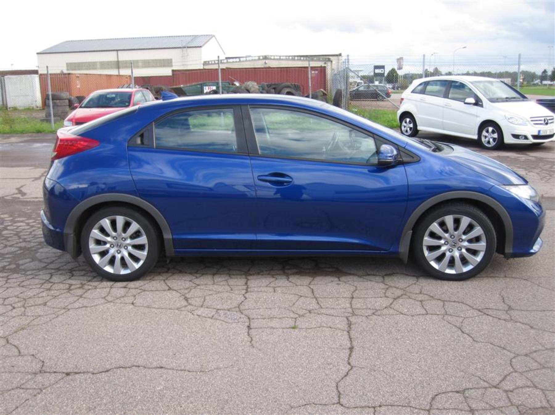 Honda Civic 1.8 i-VTEC -12