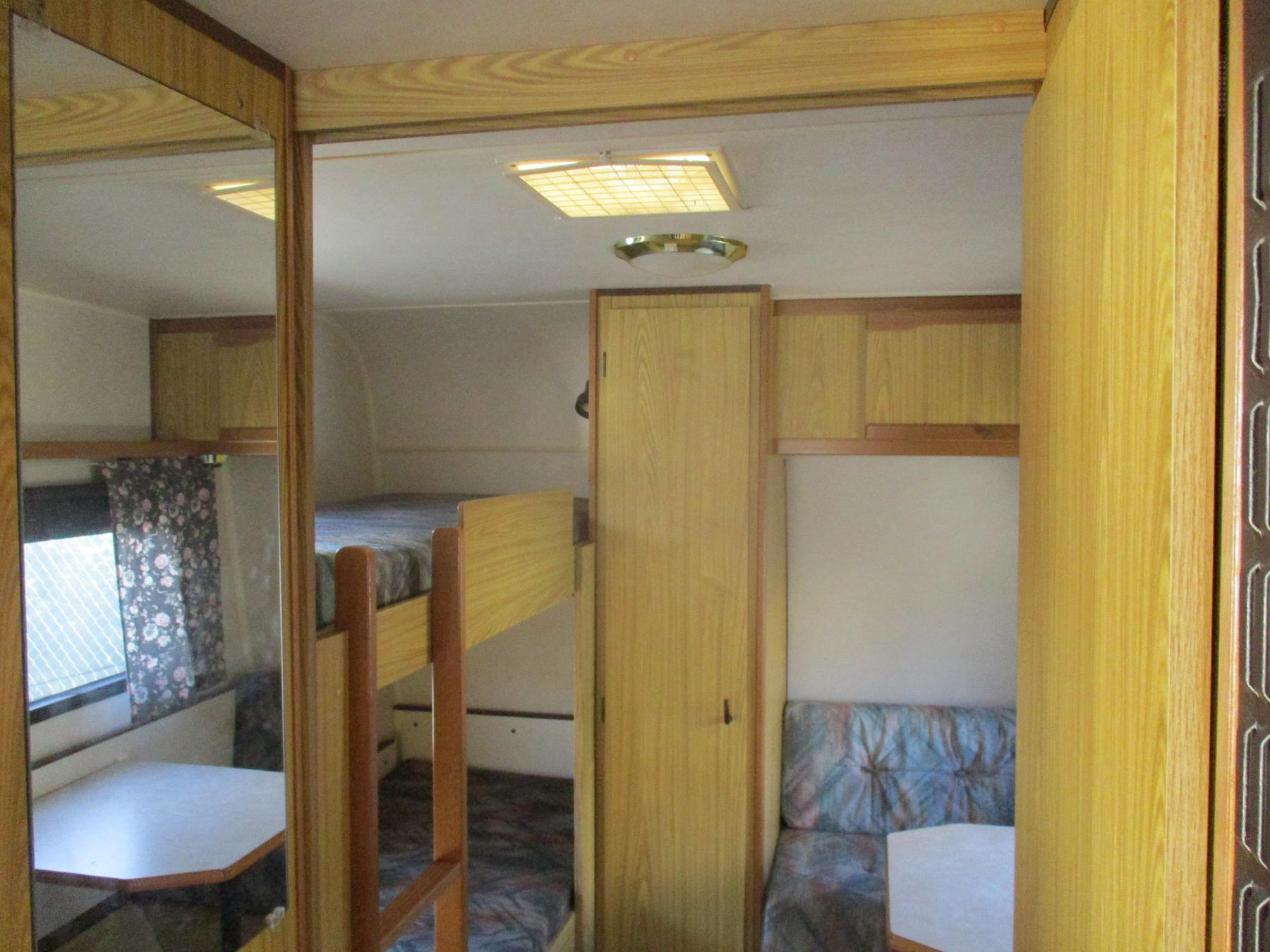 Husvagn CABBY 550 DLX -90